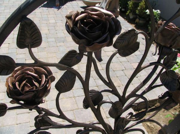 Wrought iron vs. Cast iron